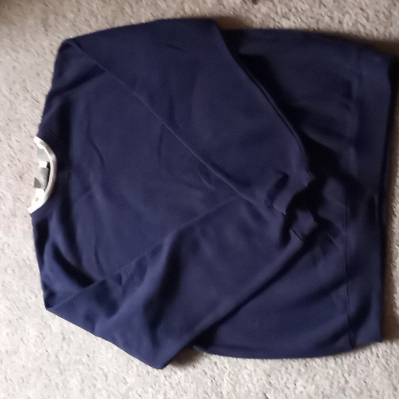 Classic Elements | Tops | Classic Elements Sweatshirt | Poshmark
